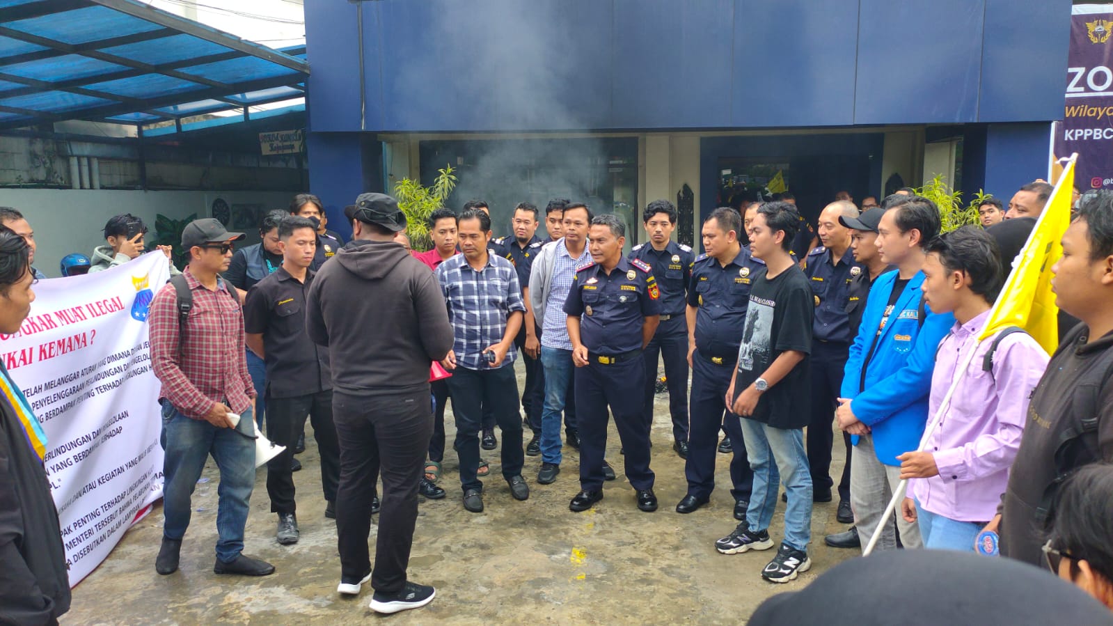 Adanya Operasi Ilegal Bongkar Muat STS di Muara Jawa, Kumpulan ...